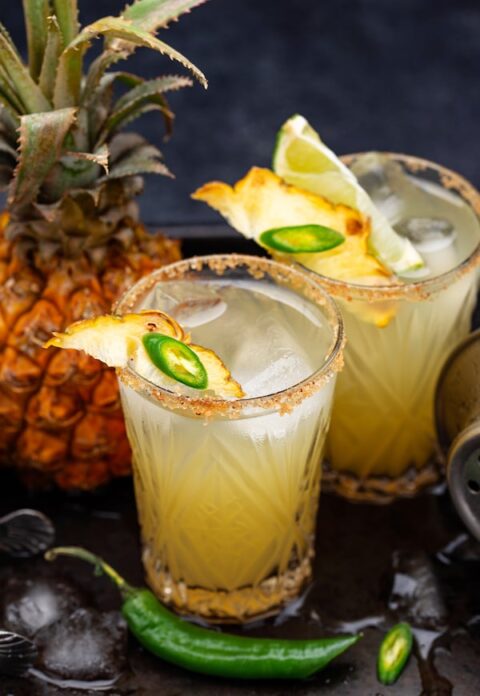 Top 5 Health Benefits of Pineapple & Who Shouldn't Eat It